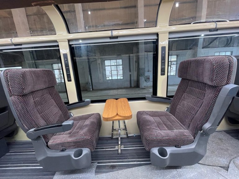 New Vistadome Coaches Get Rolled Out for Kalka–Shimla Train! | ixigo Travel Stories